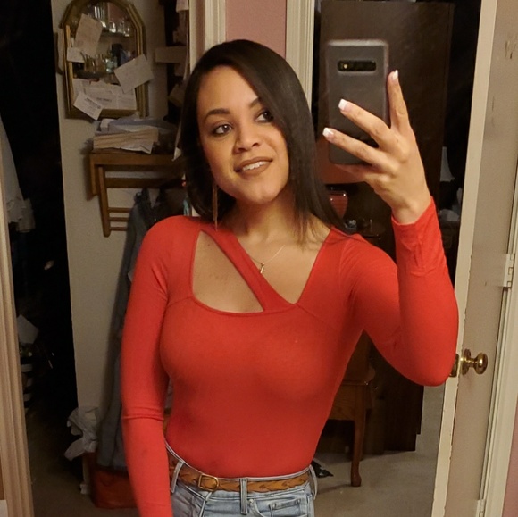 Ciji's Closet (@cijim) | Poshmark